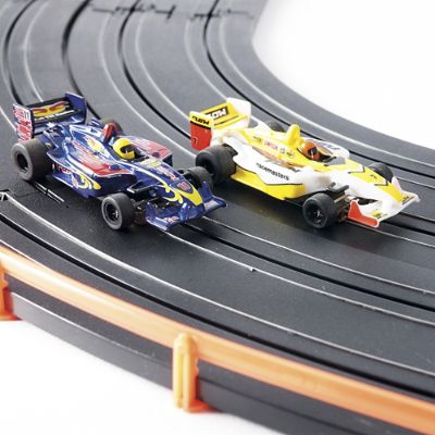 World's Longest 4 Lane Slot Car Track | Frontgate