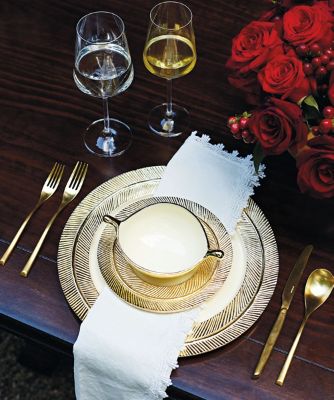 How to Host the Perfect Holiday Dinner Party - Home + Style